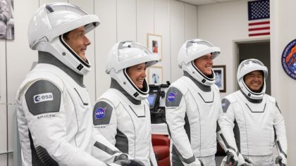 Antenna test solutions for space devices, payload launch vehicles